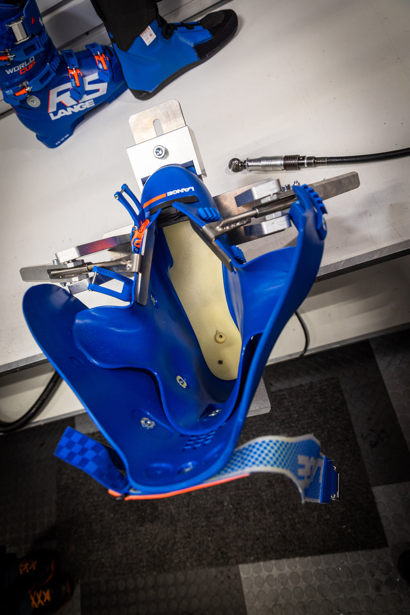 WC BOOT FITTING SPREADER – Verdonk Racing Products